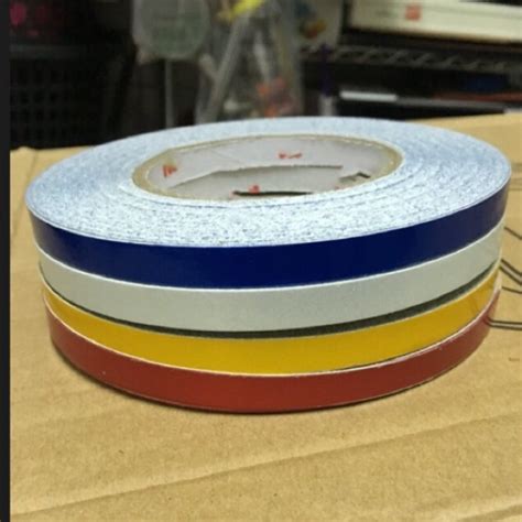歐麥尬 反光貼 反光條 寬1cm 防水 貼紙 輪框貼 造型 反光 夜間 紅藍黃白 裝飾 汽車機車 改裝 酷炫 蝦皮購物