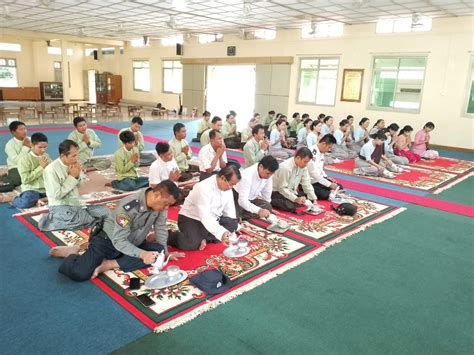 ကျောက်တန်းမြို့နယ် အထွေထွေအုပ်ချုပ်ရေးဦးစီးဌာန မိသားစုမှ ဝါဆိုသင်္ကန်း