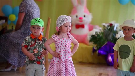 Выпускной утренник в детском саду поздравление малышей Youtube