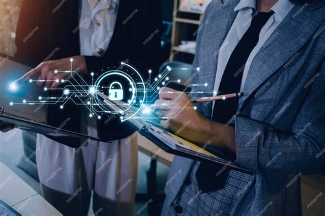 Premium Photo Cybersecurity And Privacy Concepts To Protect Data Lock Icon And Internet