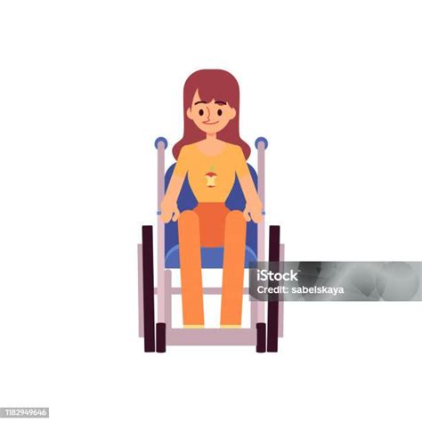Femme Handicapé De Sourire Sasseyant Dans Le Fauteuil Roulant Dans Le