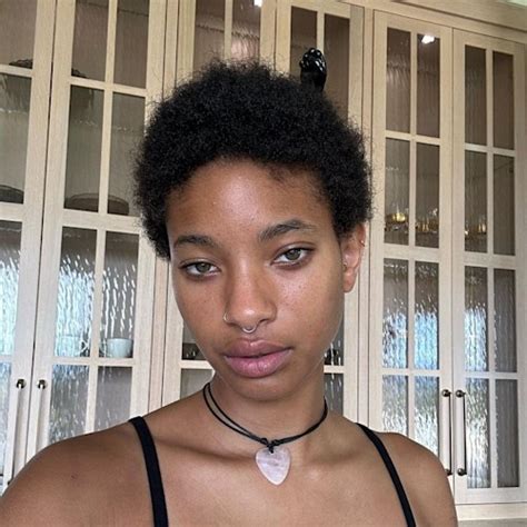 Will Smiths Insanely Talented Daughter Willow Smith Causes A Frenzy As