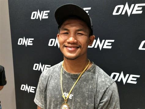 ロッタン、武尊との試合は「1rから壮絶な打ち合い」「スタジアムが燃え上がるような試合になる」笑顔で予言も インタビュー・特集