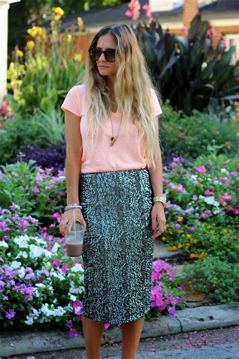 Outfit Post Casual Sequin Pencil Skirt Sequin Pencil Skirt Suede