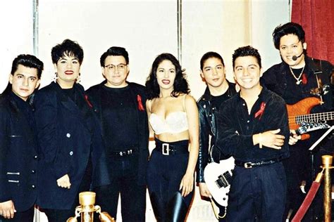 Selena Quintanilla Perez Fans First Look At Selena Y Los Dinos The Series As Were Presented In