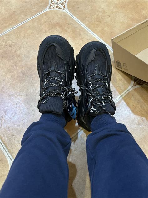 安踏休闲运动鞋怎么样 黑色通勤安踏鞋男生时尚又舒适的省心选择 什么值得买