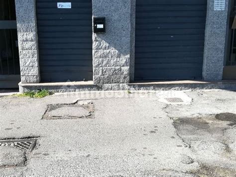 Locale Commerciale Viale Alcide De Gasperi Acireale Rif Immobiliare It