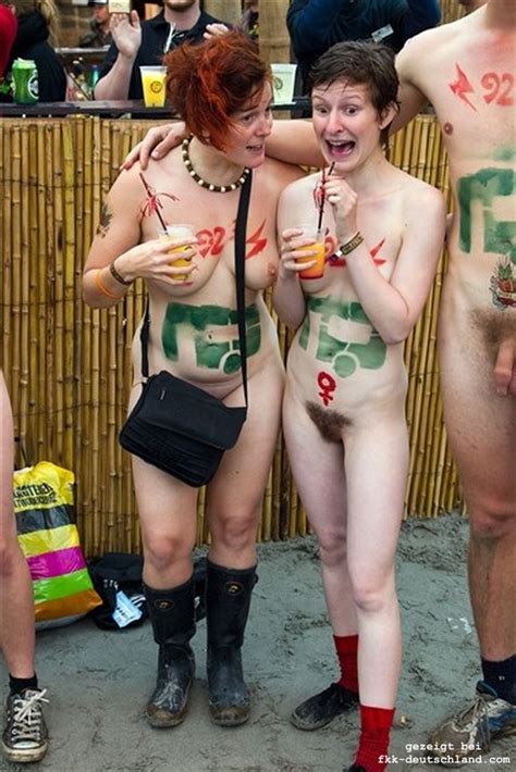 Roskilde Festival in Dänemark Bilder vom nackt Lauf FKK Fotos Tips