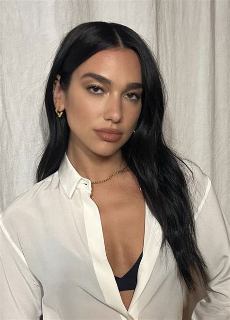 Pin By Женька Se On Dua Lipa Dua Lipa Fashion Makeup