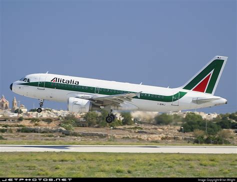 I BIMJ Airbus A319 112 Alitalia Ian Wright JetPhotos