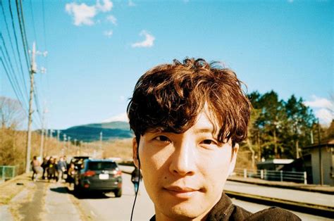 星野源、オードリー・若林正恭とお揃いセンター分け？「星若」コンビ再共演に反響 歌詞検索サイト【utaten】ふりがな付