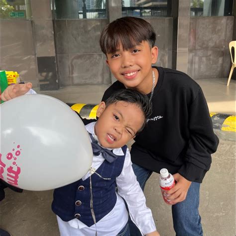 ️ Nilibre Ko Si Mama At Papa At Namili Ng School Supplies ️ 📱all