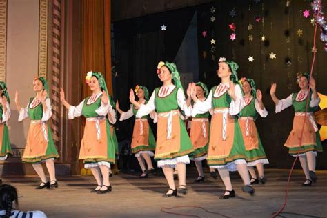 Певци и танцьори възраждат фолклора на Тракия Plovdivtime Bg
