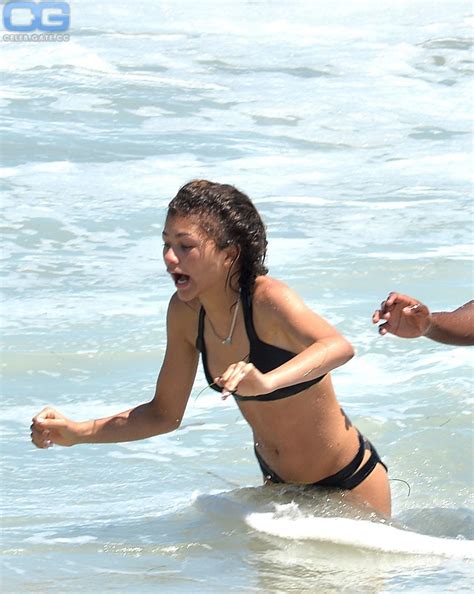 Zendaya Coleman Nude Pictures Onlyfans Leaks Playboy Photos Sex Scene Uncensored