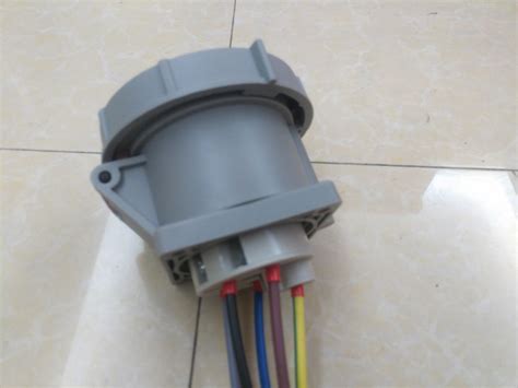 240 3pne 32a 380 415v Ip67 Watertight Industrial Socket Outlets 3