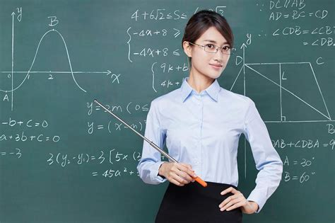 美女教师竟然被男学生骂是狗