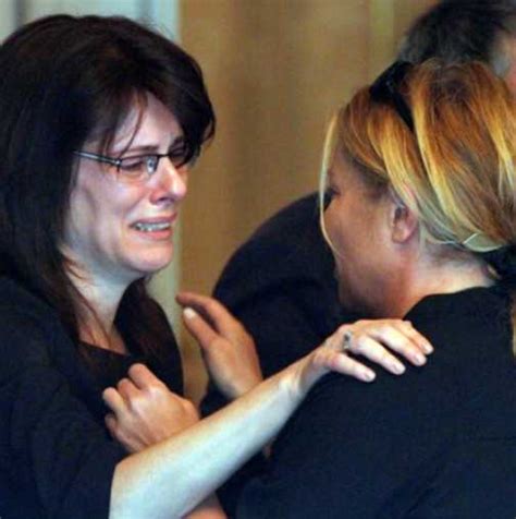 Вижте кой се грижи за дъщерята на Чочо Попйорданов За Жената