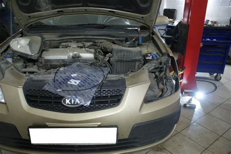 Замена троса капота Kia Rio