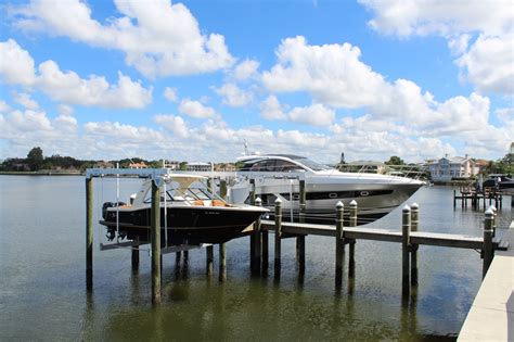 Deco Lift Deco Boat Lifts