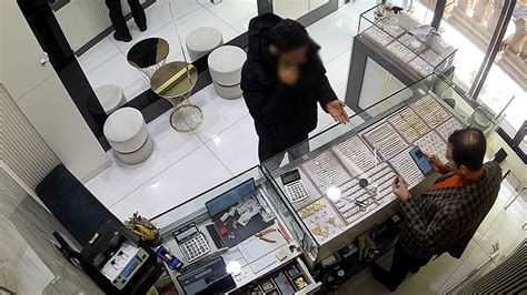 Kütahyada Sahte Altınları Kuyumcuya Satmaya çalıştı Kütahya Ekspres