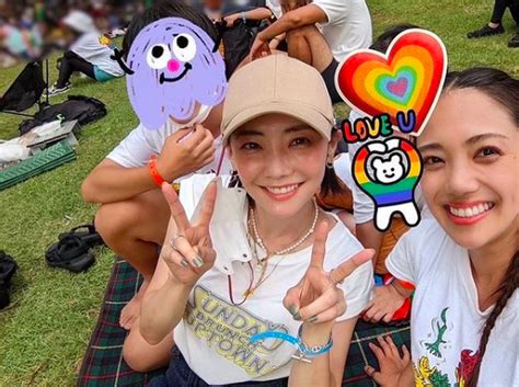 倉科カナ、地元熊本のフェス参戦！妹・橘のぞみと弾ける笑顔が華やかすぎる 歌詞検索サイト【utaten】ふりがな付