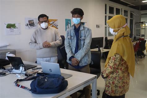 Its Incubator Received A Visit From The Ministry Of Cooperatives And