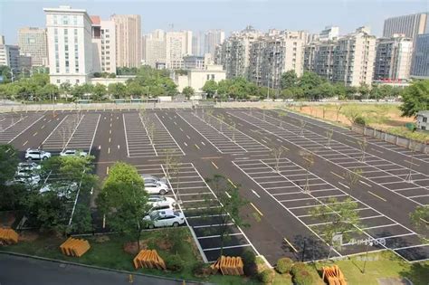 【关注】西区临时停车场开始试运行！402个车位，免费停衢州