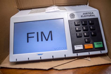 Voto impresso no Brasil em 2022 é possível Presidente do TSE comenta o