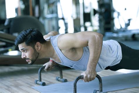 6 Best Push Up Bar Exercises For Effective Workout Torokhtiy