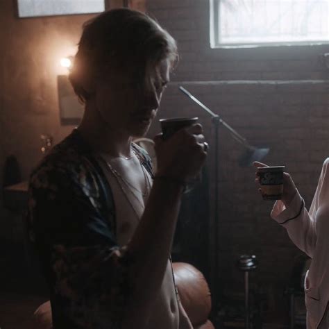 Picture Of Thomas Sangster In The Queen S Gambit Thomas Sangster 1603990213 Teen Idols 4 You