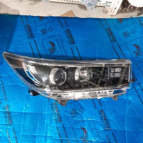 Jual Headlamp Lampu Depan Toyota Innova Reborn Venturer Original Kanan