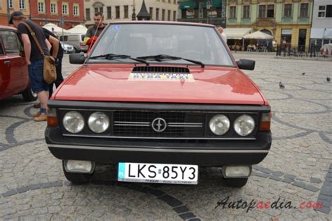 FSO Polonez MR87 Akwarium 1987 1988 1987 1 6SLE Hatchback 5d Front