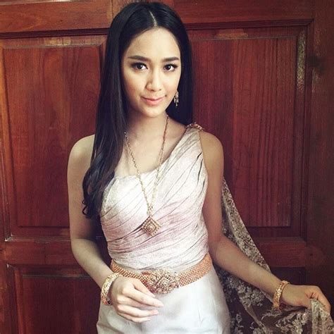 ฉากเด็ด แม็กกี้ อาภา เปลือยอกสังเวย งูเจ้า ในแม่เบี้ย