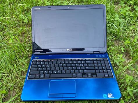 KRÁSNÝ NTB DELL INSPIRON M 5110 LUXUSNI STARŠÍ MODRÝ PUVODNÍ CENA 7ti
