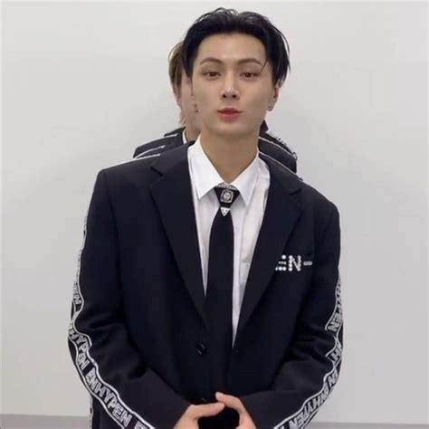 Pin On Jay Suit Jacket Single Breasted Suit Jacket Blue Jay