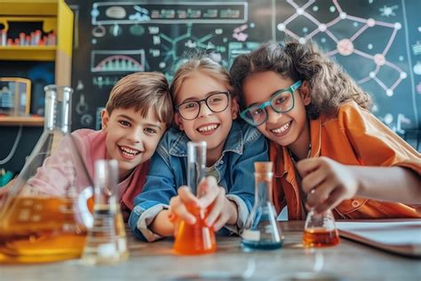 Premium Photo Pupils Is Studying Chemistry Making Science Experiment
