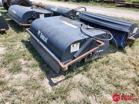 Bobcat 72 6 Box Broom Sweeper Bucket Adam Marshall Land And Auction Llc
