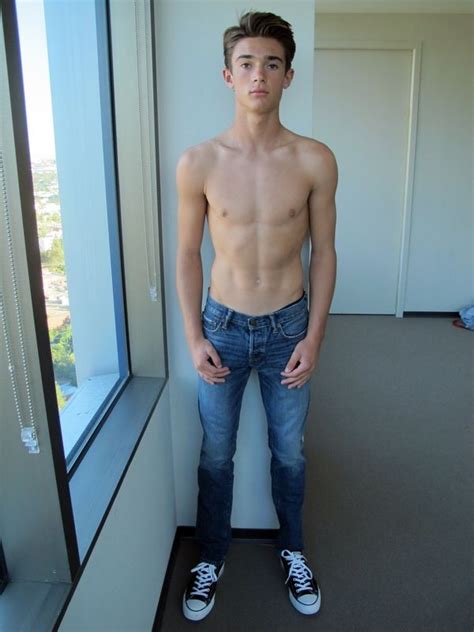 Pin On Guys Wearing Converse
