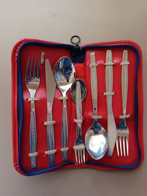 Прибори от соца Съдове Сервизи Прибори Варна Малък комплект прибори от соца ”Сърп и