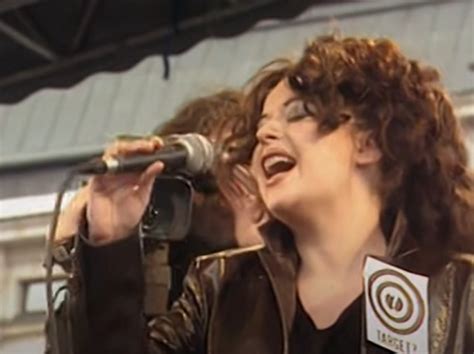 Napustila Scenu U Jeku Slave Gde Je Danas čuvena Ceca Slavković Foto