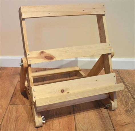 Upcycled Pallet Easel Art 101 Pallets