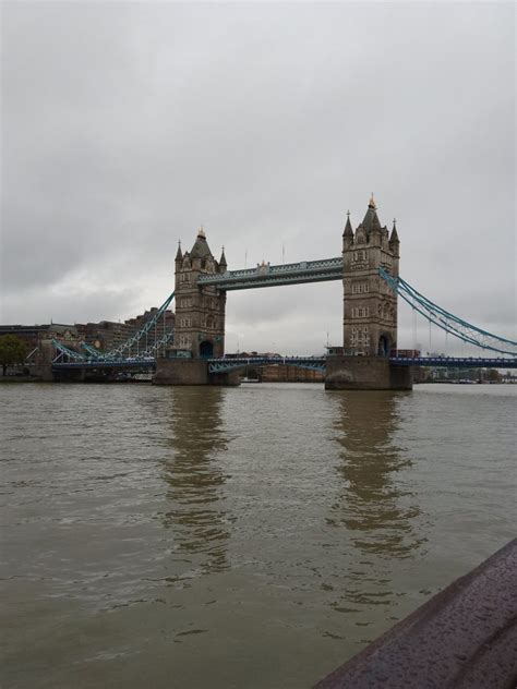 Londra sub ape Capitala Marii Britanii a fost lovită de inundații