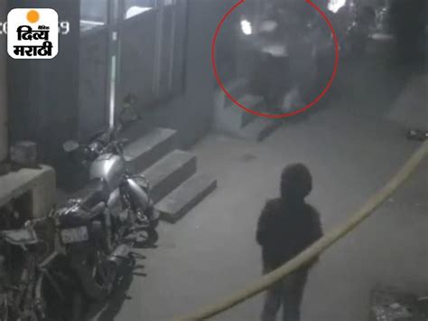 Delhi Badarpur Murder Cctv Footage Three Attack With Knife Delhi
