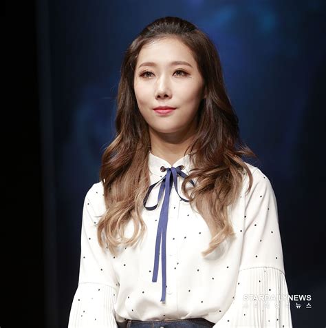 Handong Dreamcatcher Profile Facts Dreamcatcher Handong Korean Celeb