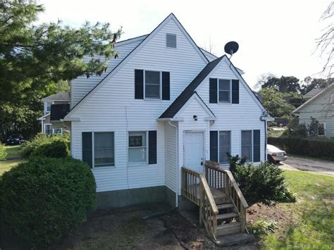 29 Uncas Ave Quaker Hill Ct 06375 Trulia