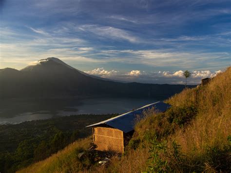 バリ島のバトゥール山って絶景スポットを紹介 バリ島バリイクマガジン