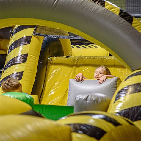 50′ Toxic Obstacle Course Quantumpartyrentals