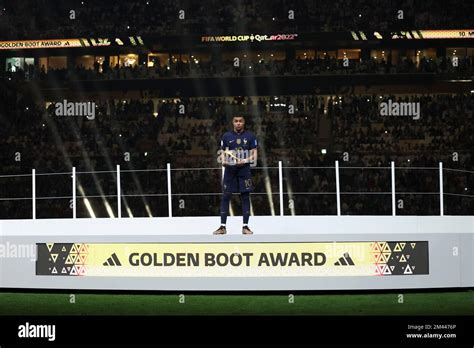 Lusaier Qatar 18th Dec 2022 Kylian Mbappe Of France Poses With His