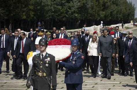 Venezuela Devlet Başkanı Maduro Anıtkabir i ziyaret etti Resim 1