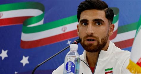 علیرضا جهانبخش شادی کردن یا خواندن سرود ملی، تصمیم شخصی است ایران
